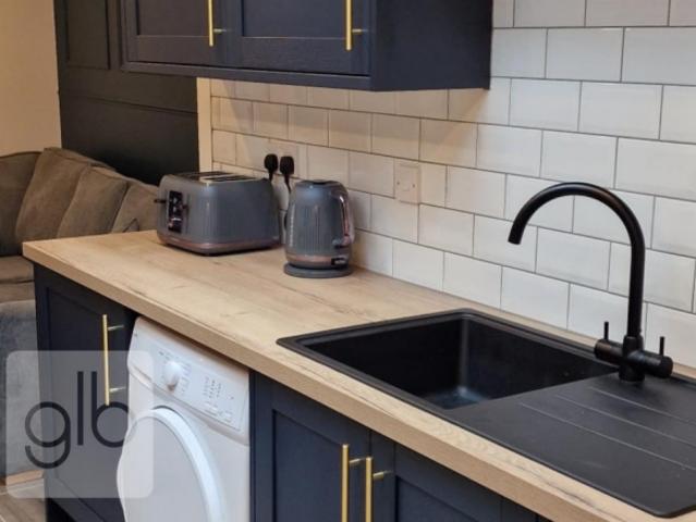 5 bedroom house share for rent in Mowbray Street, Coventry, CV2