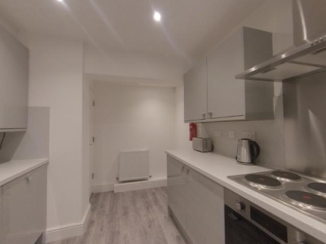 5 bedroom house share for rent in Manor Road, Bristol, BS16