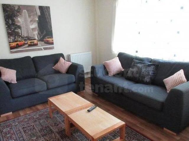 5 bedroom house share for rent in Mead Way CT2