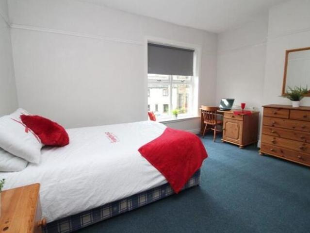 5 bedroom house share for rent in Slinn Street, S10