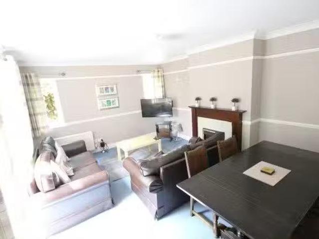 5 bedroom house share for rent in St Johns Road, DH1