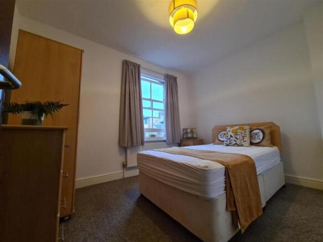 1 bedroom house share for rent in Room 3, Flat 2, 33 Mill Road, Cambridge, CB1