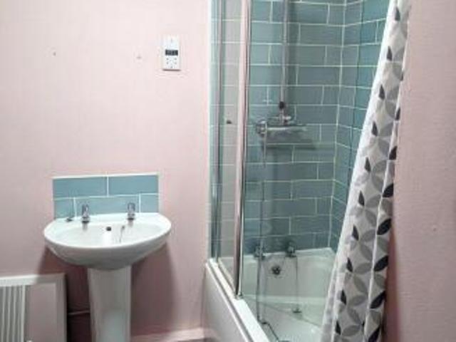 5 bedroom house share for rent in Regency Place, CT1