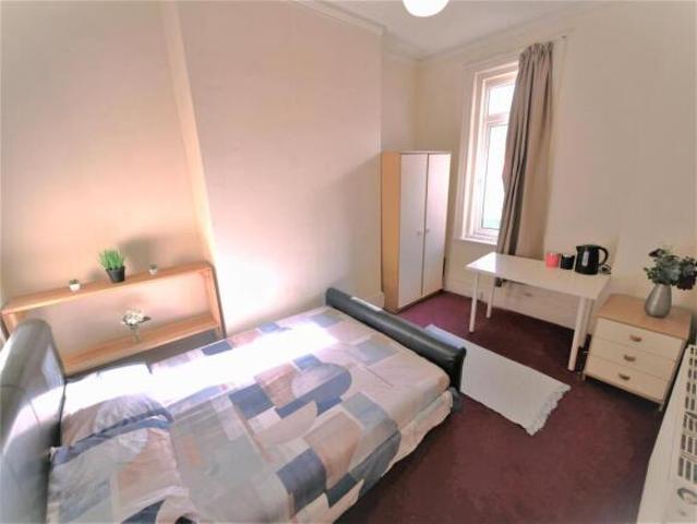 5 bedroom house share for rent in Wild Bank, Bournemouth, BH1