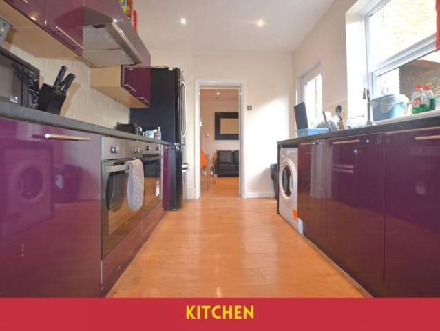 5 bedroom House share To Let