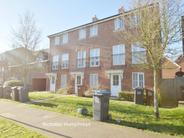5 bedroom House share To Let