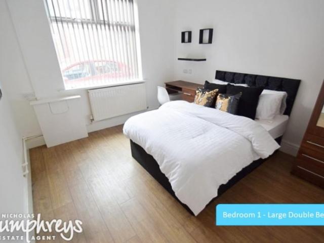 5 bedroom House share To Let