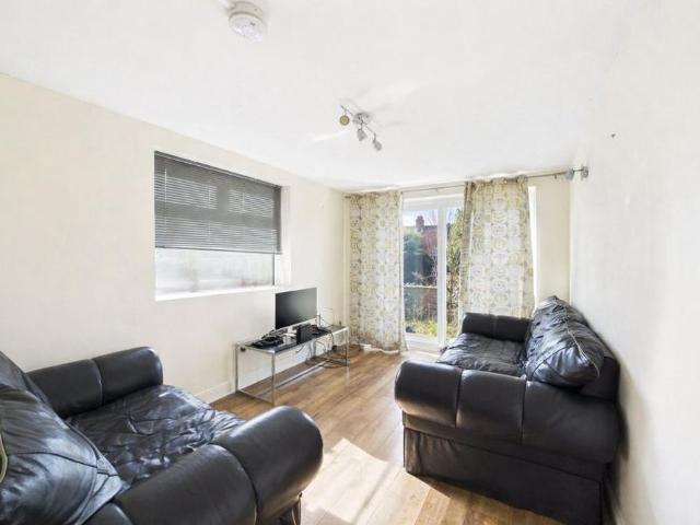 5 bedroom house share to rent