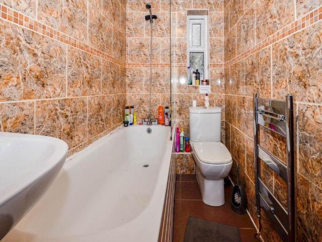5 bedroom house share to rent