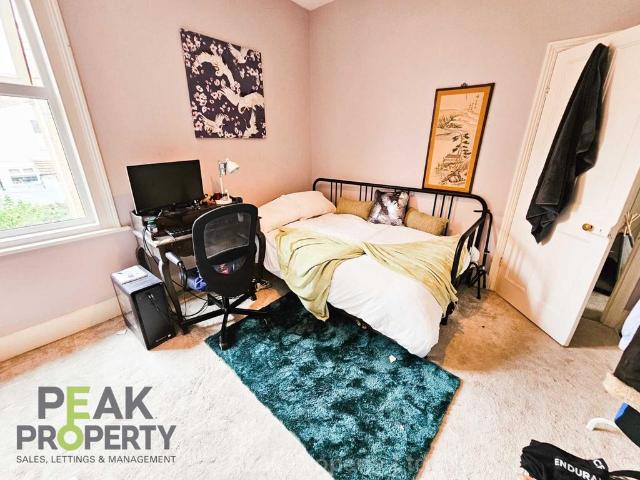 5 bedroom house share to rent