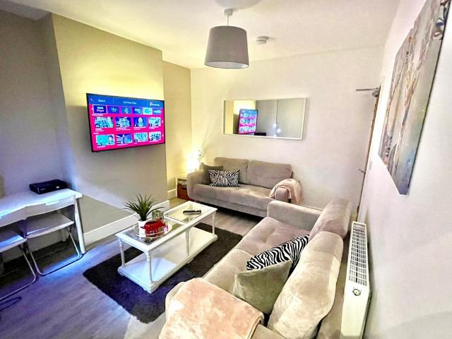 5 bedroom house share to rent