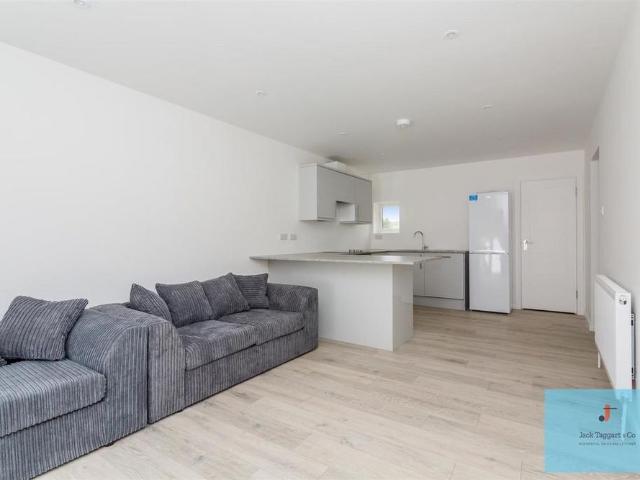 5 bedroom house share to rent