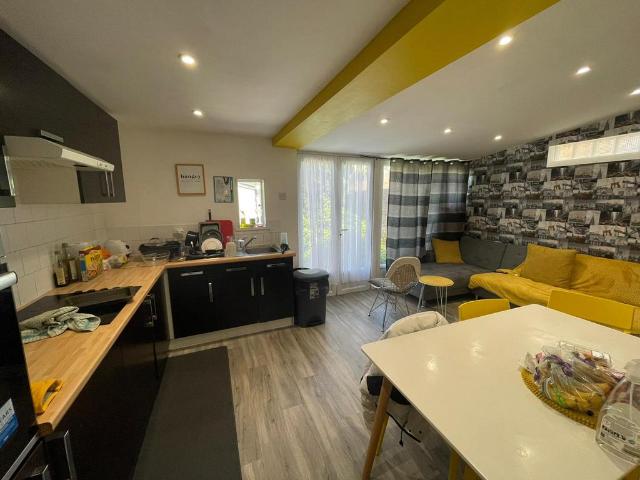5 bedroom house share to rent