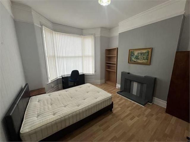 5 bedroom house share to rent