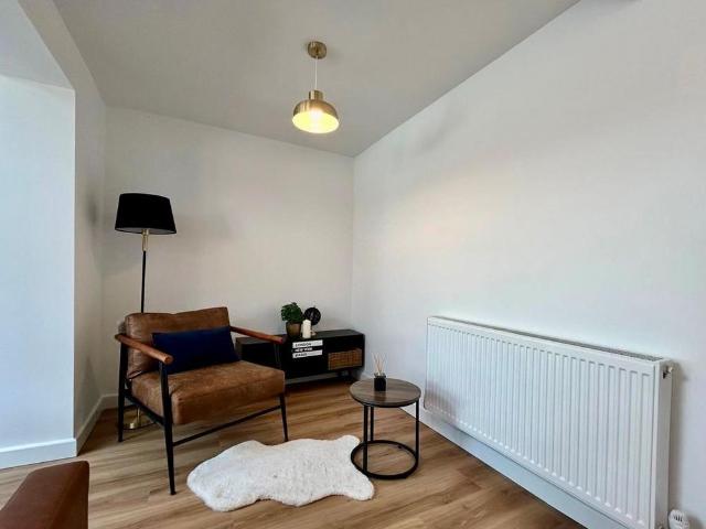 5 bedroom house share to rent