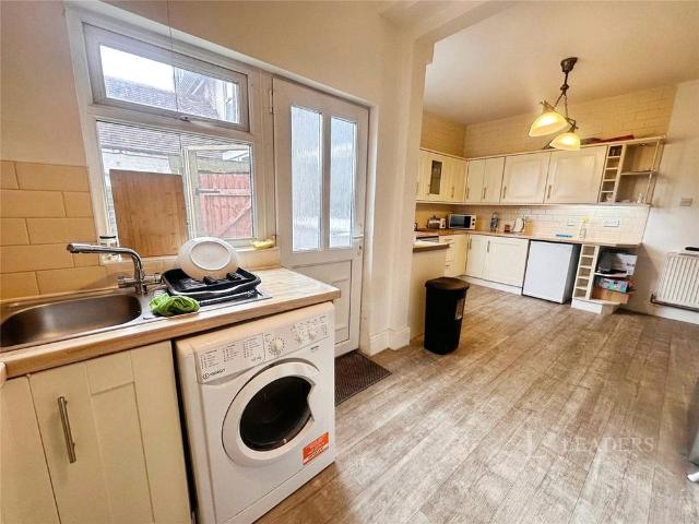 5 bedroom house share to rent