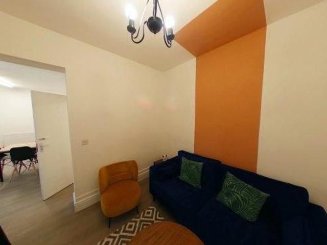 5 bedroom house share to rent