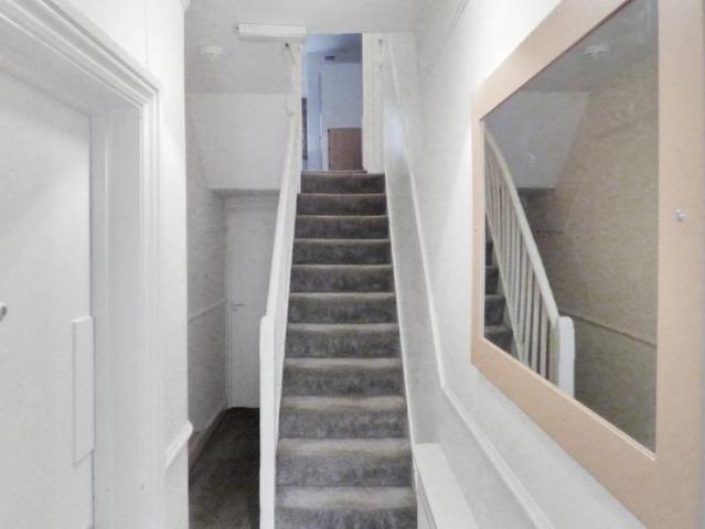 5 bedroom house share to rent