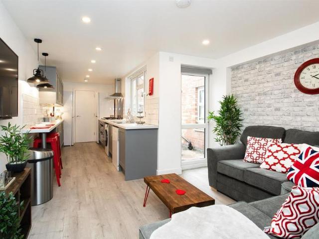 5 bedroom house share to rent