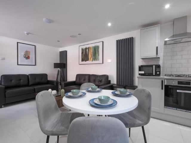 5 bedroom house share to rent