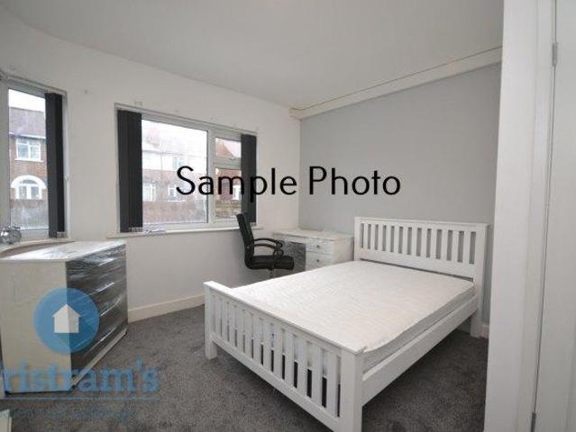 5 bedroom house share to rent