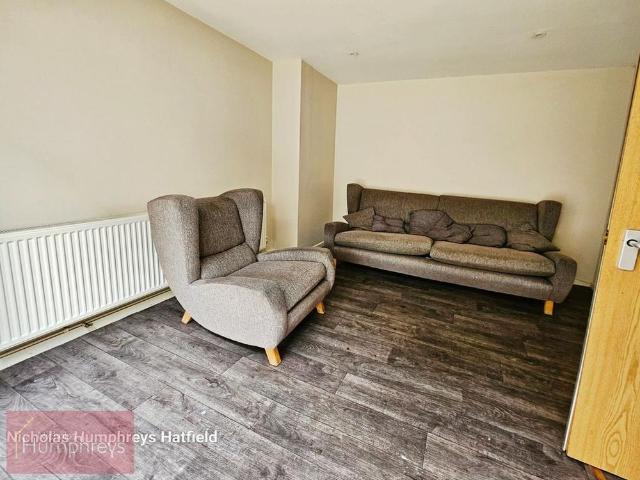 5 bedroom house share to rent