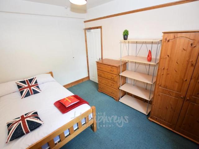 5 bedroom house share to rent