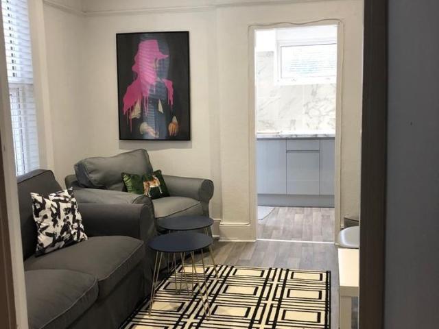 5 bedroom house share to rent