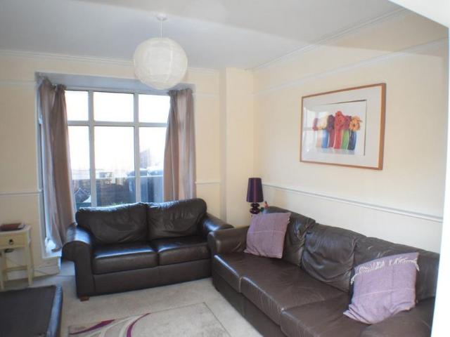 5 bedroom house share to rent