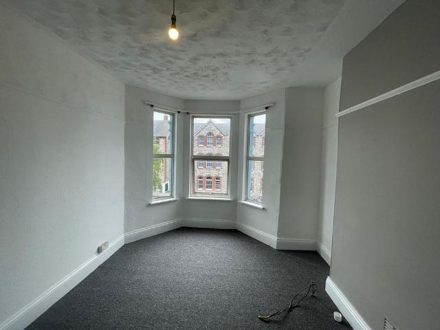 5 bedroom house share to rent