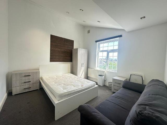 5 bedroom house share to rent