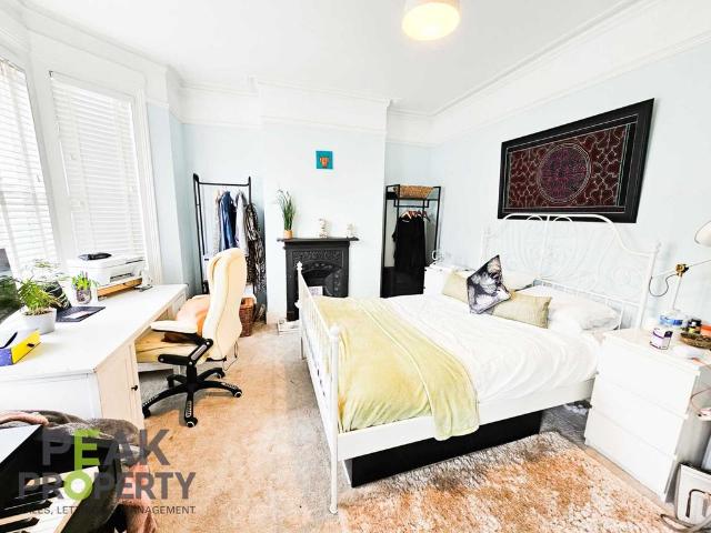 5 bedroom house share to rent