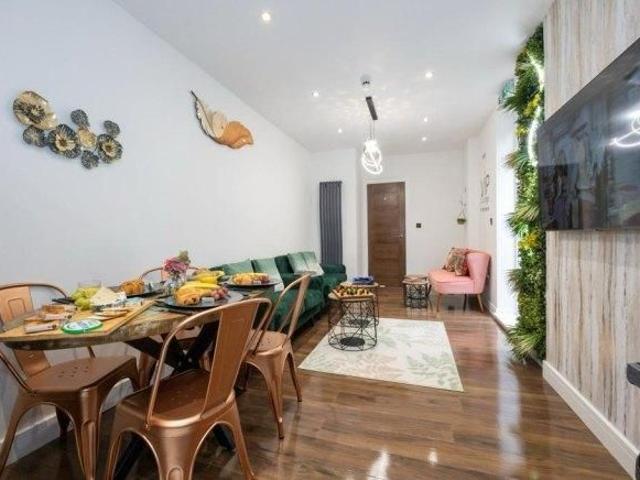 5 bedroom house share to rent
