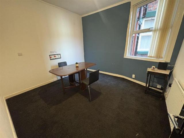 5 bedroom house share to rent