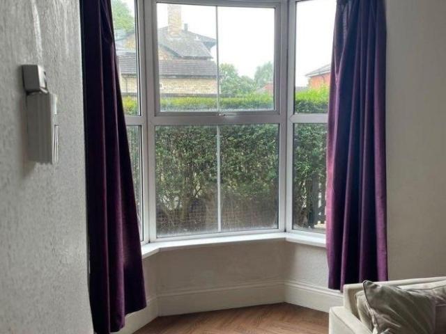 5 bedroom house share to rent