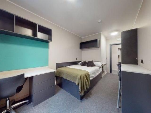 5 bedroom house share to rent