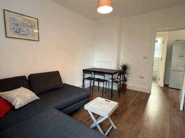 5 bedroom house share to rent