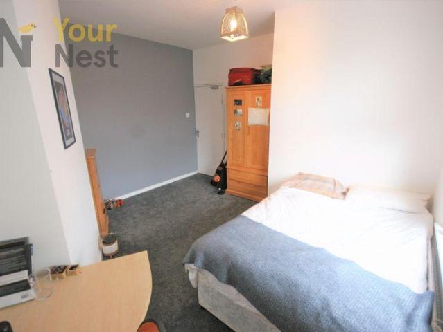 5 bedroom house share to rent