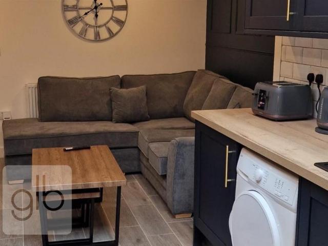 5 bedroom house share to rent