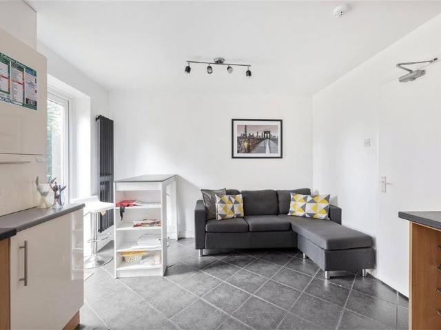 5 bedroom house share to rent