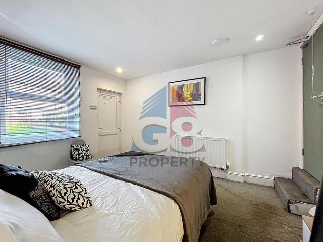 5 bedroom house share to rent