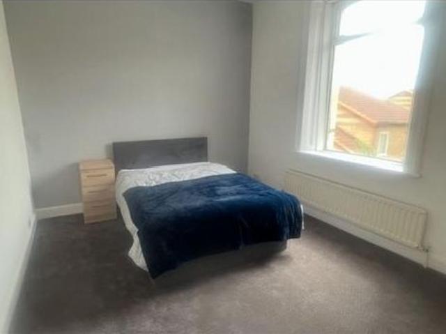 5 bedroom house share to rent