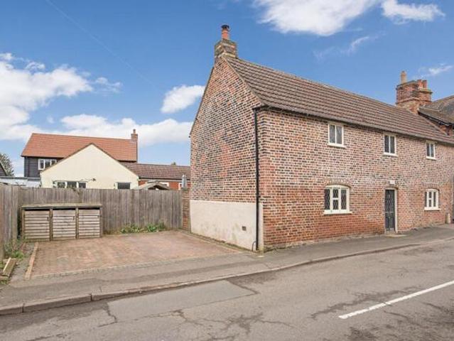 5 Bedroom House St. Neots Cambridgeshire LS100426316