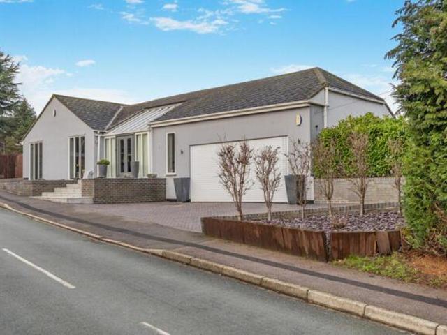5 Bedroom House Staffordshire Staffordshire LS101231684