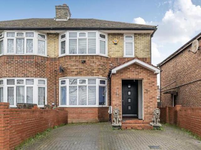 5 Bedroom House Stanmore Greater London LS100953735