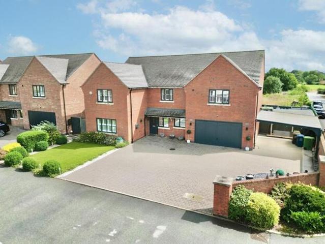 5 Bedroom House Stone Staffordshire 98262734