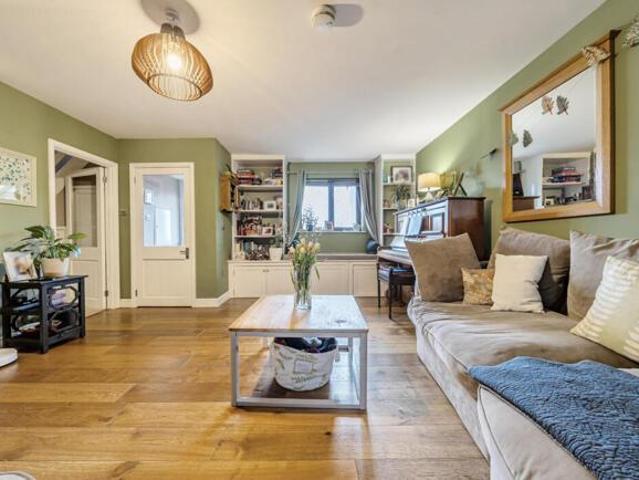 5 Bedroom House Stonehouse Gloucestershire 99735962