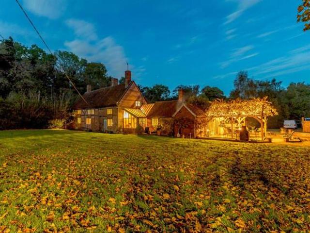 5 Bedroom House Stoneleigh Warwickshire 100685195