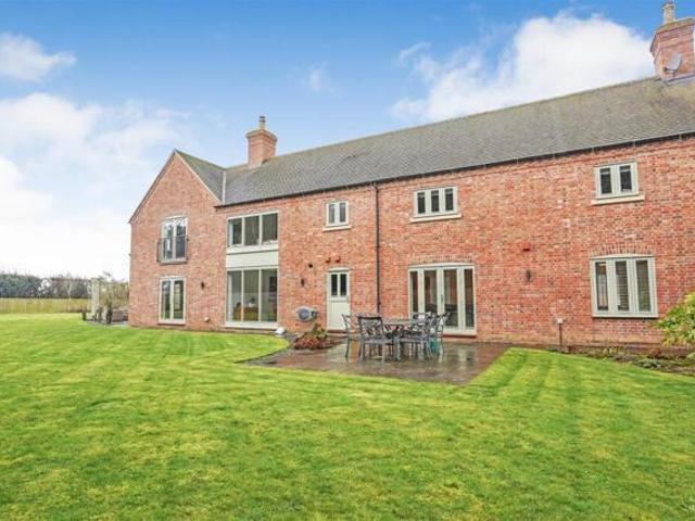 5 Bedroom House Sutton Lane Sutton Lane 99895624