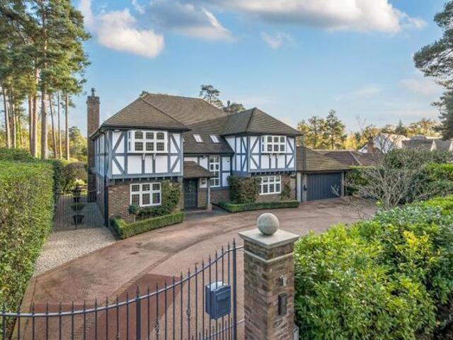 5 Bedroom House Surrey Great London 99659517